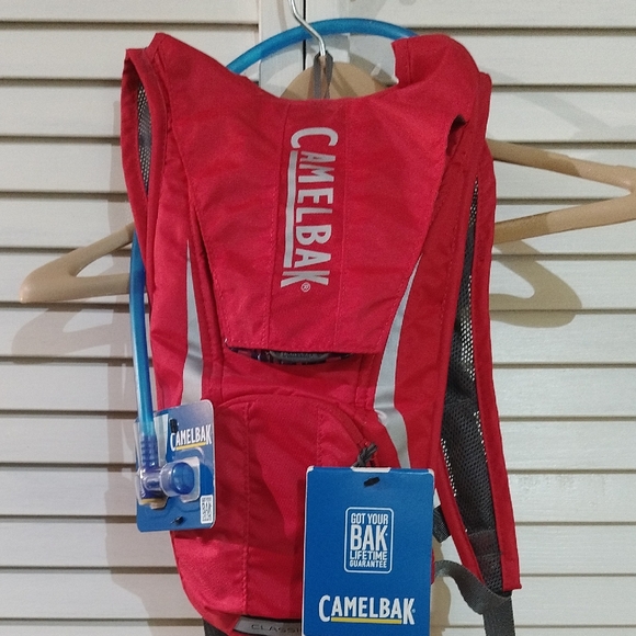 Camelbak | Bags | Camelbak Classic Red Hydration Pack 7gw4 | Poshmark